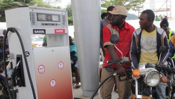Économie : Pas d'augmentation du prix du carburant en 2025 - Focus ...